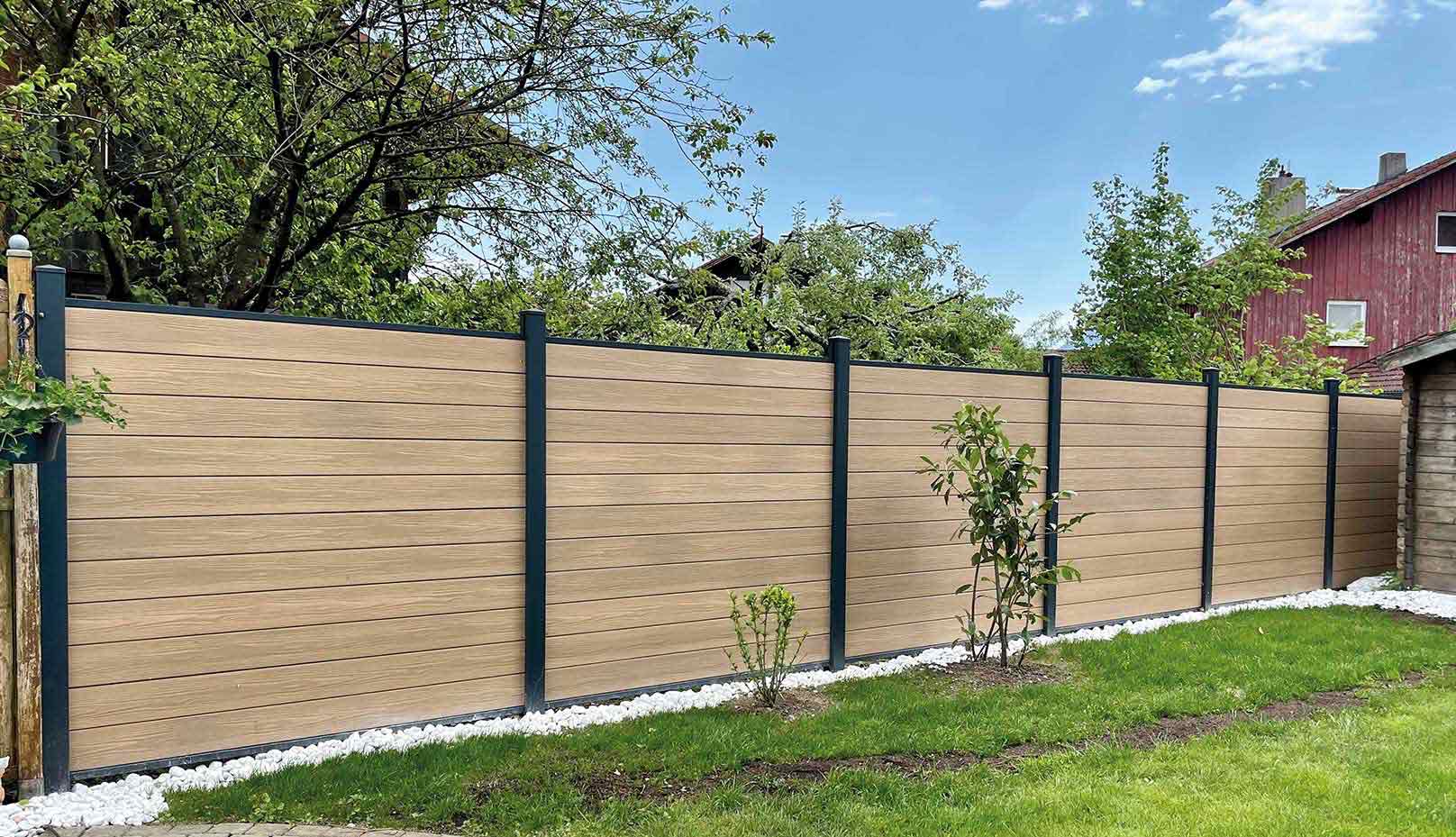 Premium Zäune mit BPC Füllung oder MPC, kein WPC